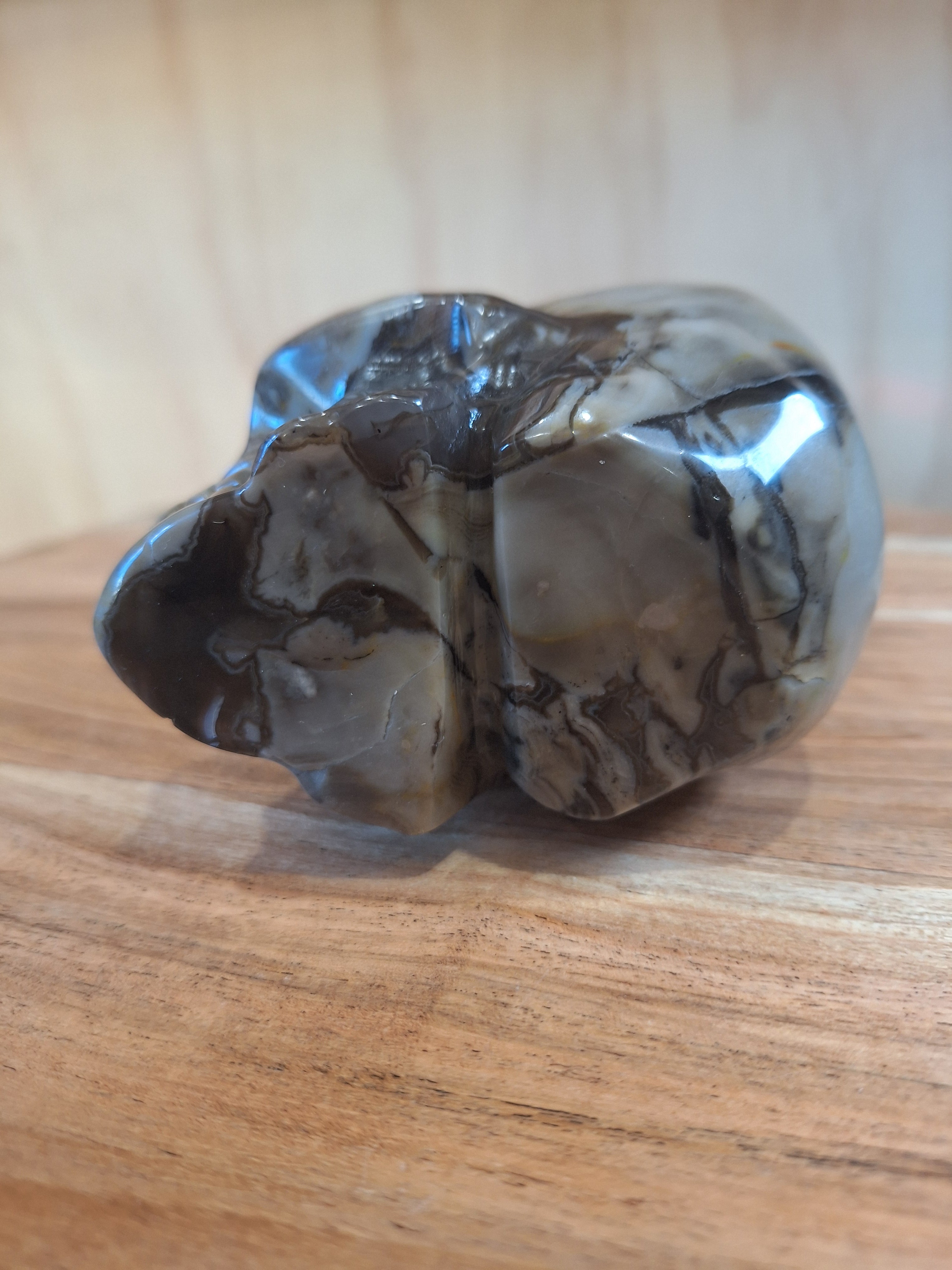 VOLCANO AGATE SKULL – Crystalme