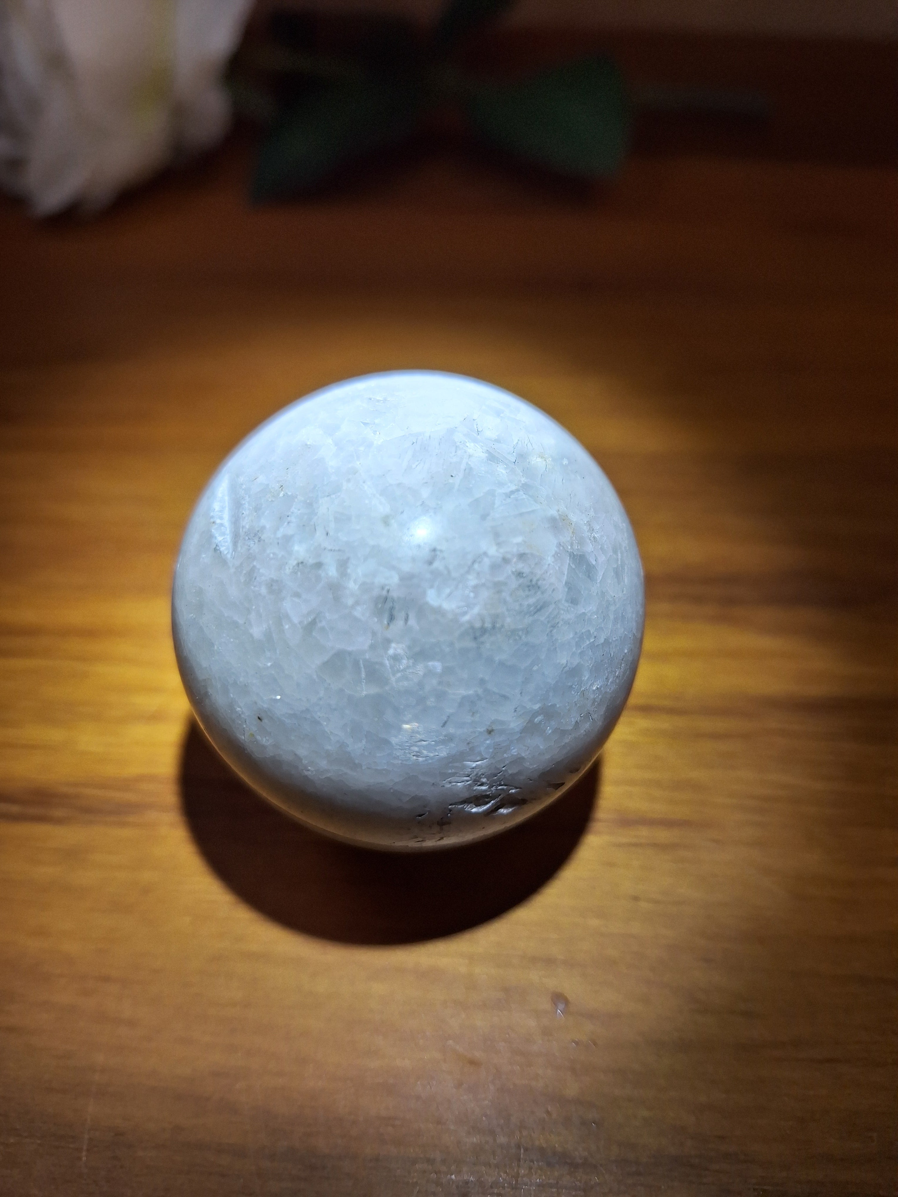 WHITE QUARTZ SPHERE (WITH SHINY MOONSTONE-LIKE SPARKLES) – Crystalme